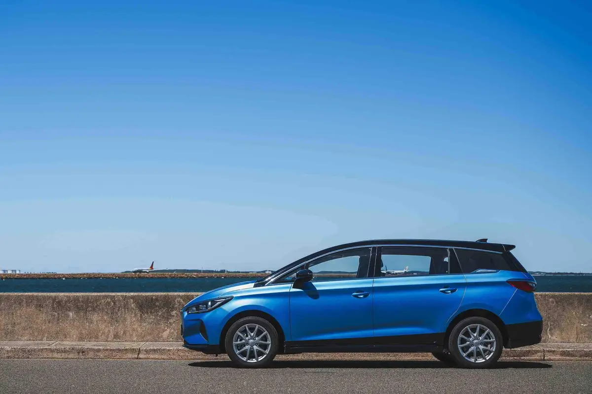 Car Hire in Rockdale | BYD e6, 2021, 400kms range in Sydney | evee
