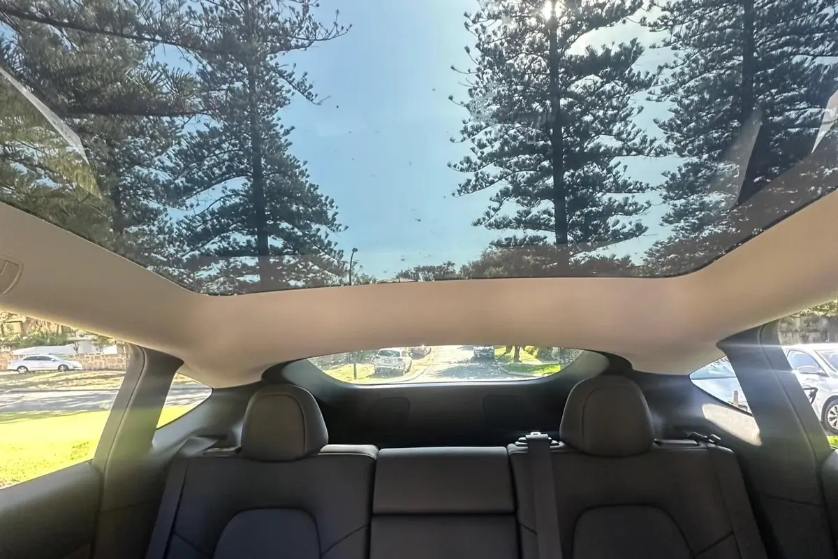 Car Hire in Swanbourne | Tesla Model Y, 2023, 420kms range in Perth | evee