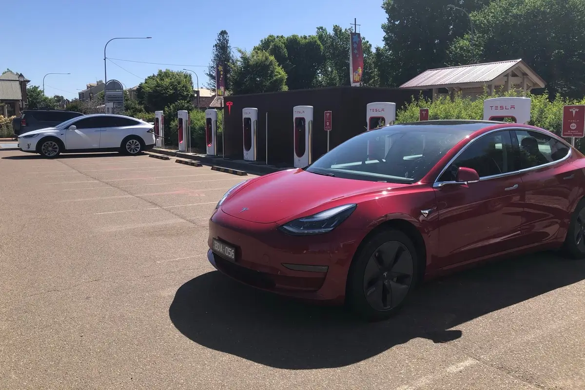 Car Hire in Canadian | Tesla Model 3, 2019, 250kms range in Australia ...