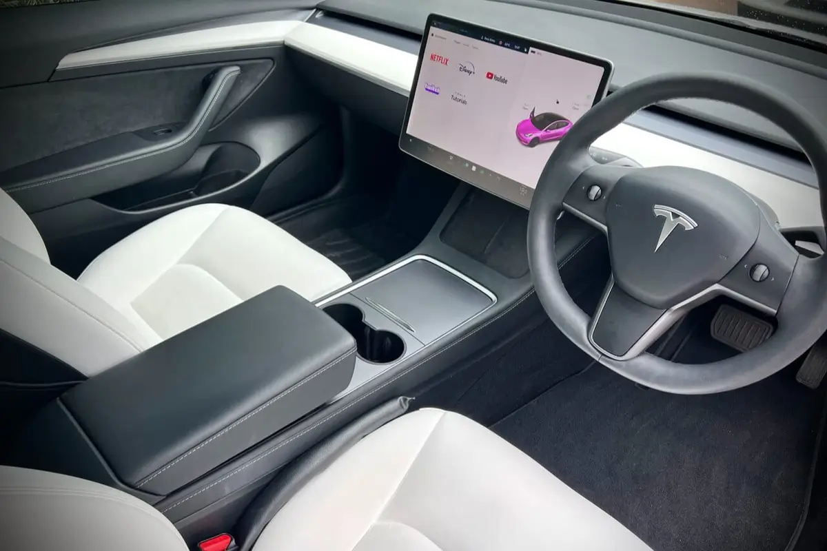 Car Hire in Perth Airport | Tesla Model 3, 2021, 425kms range in Perth ...