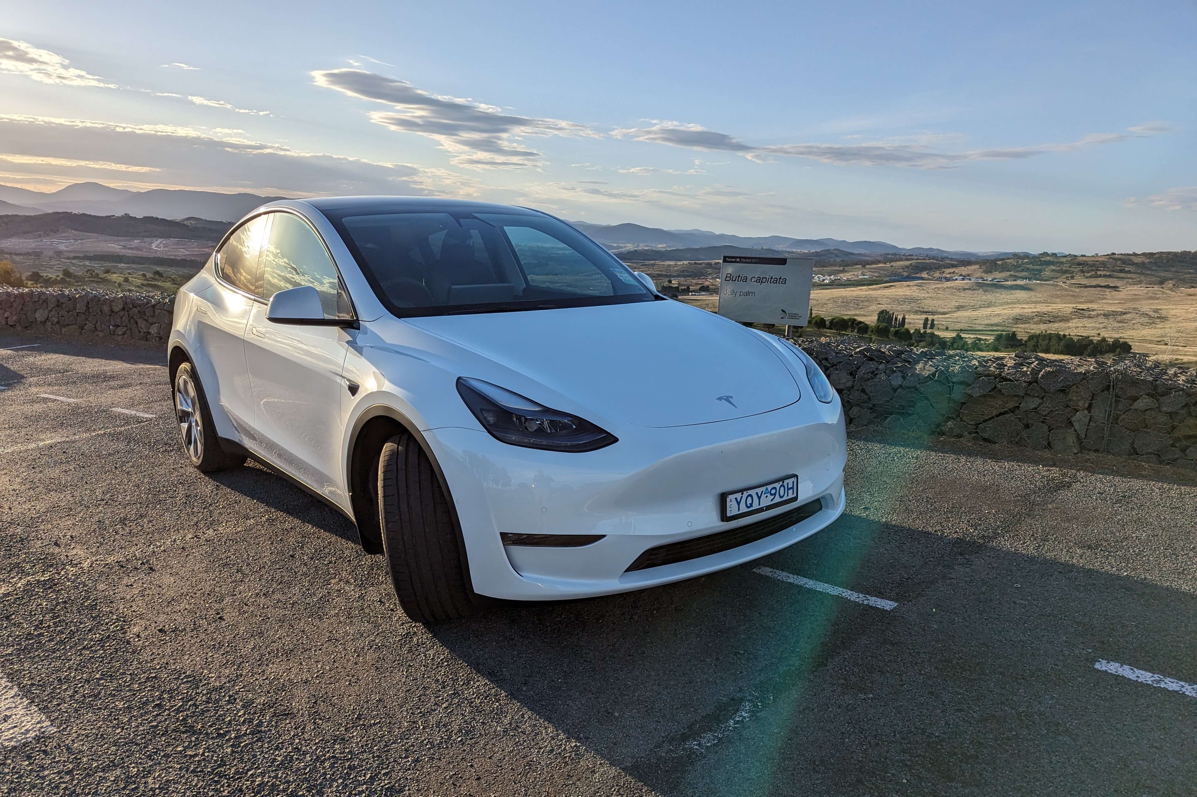 Car Hire in Downer | Tesla Model Y, 2023, 533kms range in Canberra | evee